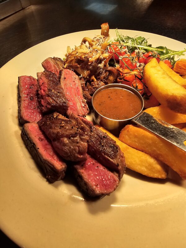 Carter & Co • RESTAURANT • COCKTAIL BAR • BOUTIQUE ROOMS