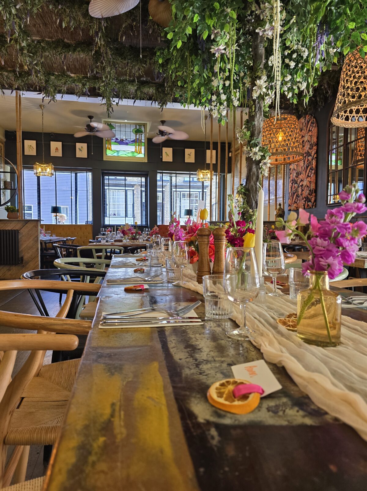 Carter & Co • RESTAURANT • COCKTAIL BAR • BOUTIQUE ROOMS